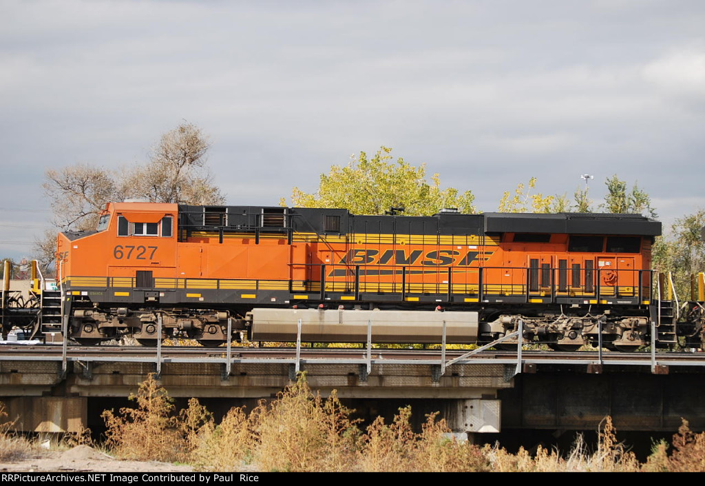 BNSF 6727